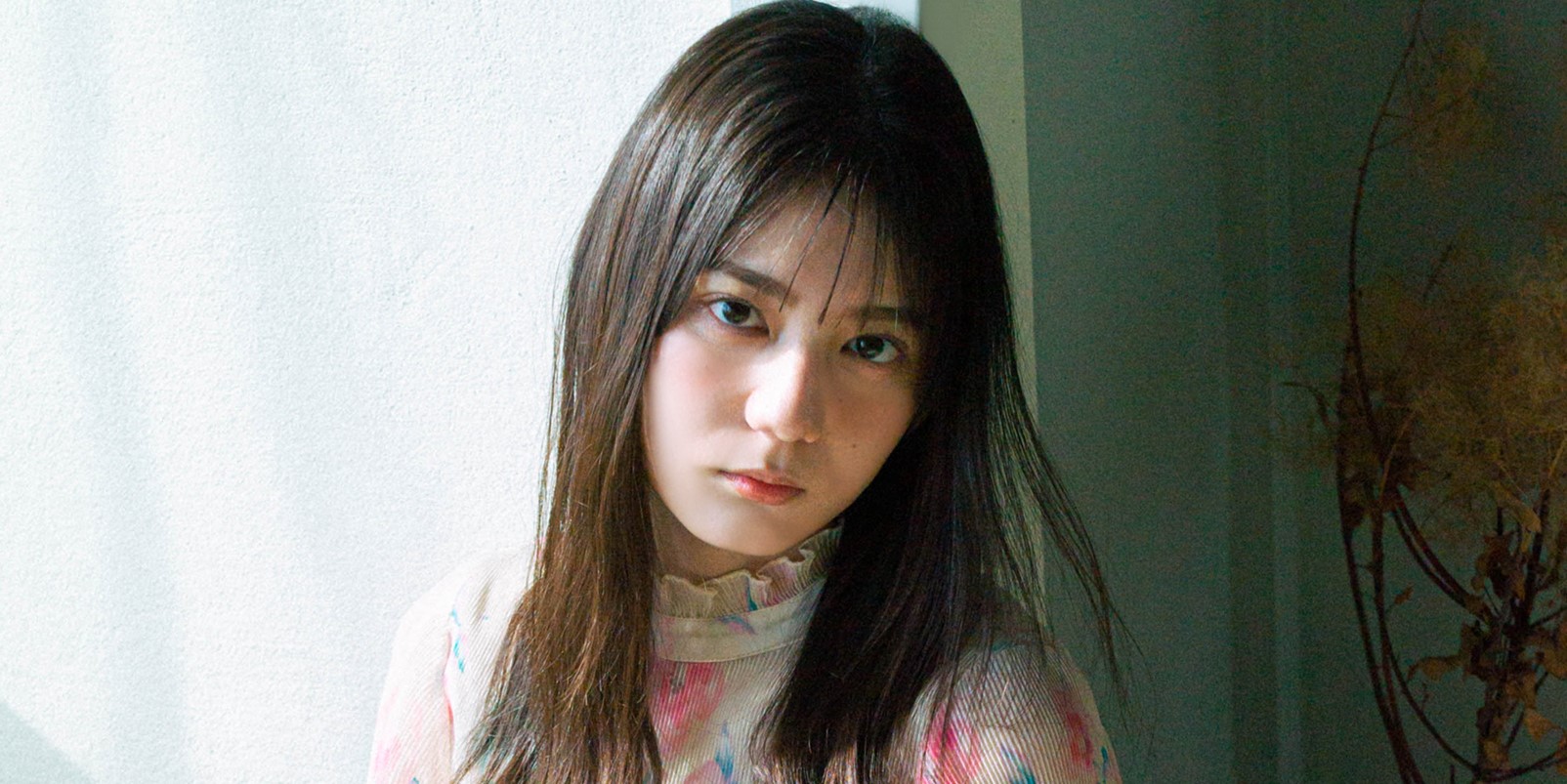 「100回目の出会い」は小坂菜緒と——。日向坂46・小坂菜緒が「blt graph.vol.100」の表紙・巻頭に登場！ 巻末グラビアに佐々木久美も登場し絶対的エース＆キャプテンが創刊100号 ...