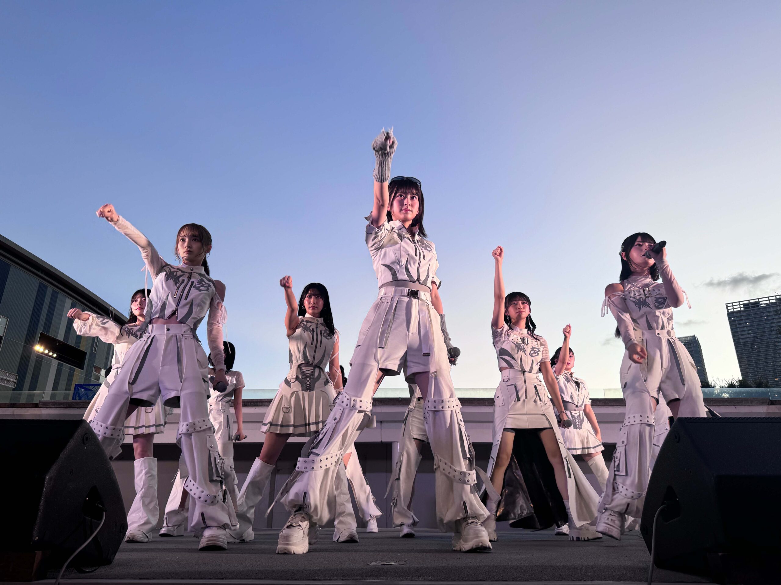 WHITE SCORPION、本日1st mini album「Caution」リリース記念イベント開催！ オリコンデイリーアルバムランキング初登場3位！ | B.L.T.web